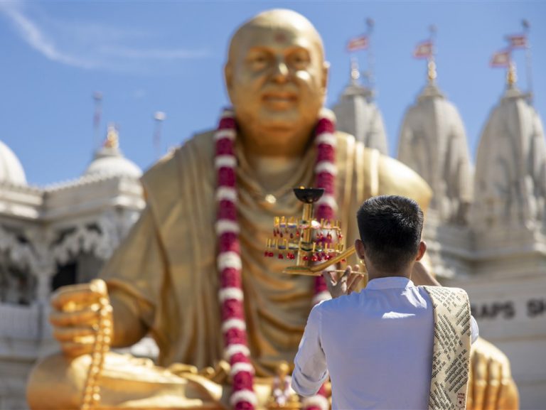 BAPS Shri Swaminarayan Mandir, London